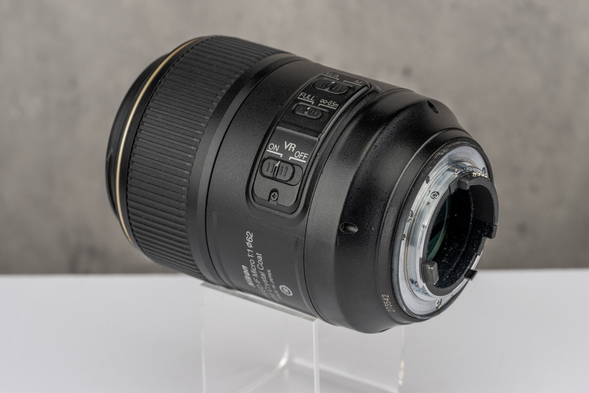 Used Nikon AF-S 105mm f/2.8G ED VR Macro Lens – Bass & Bligh