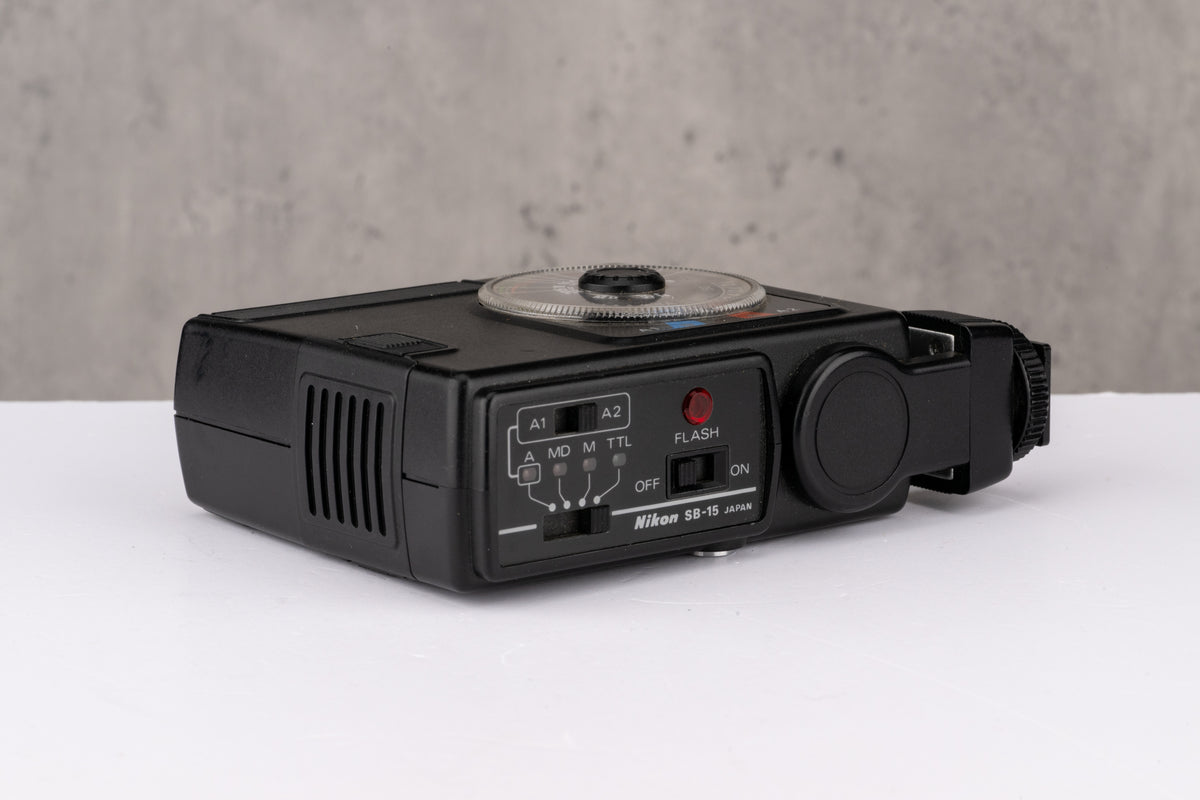 Used Nikon SB-15 Flash – Bass & Bligh