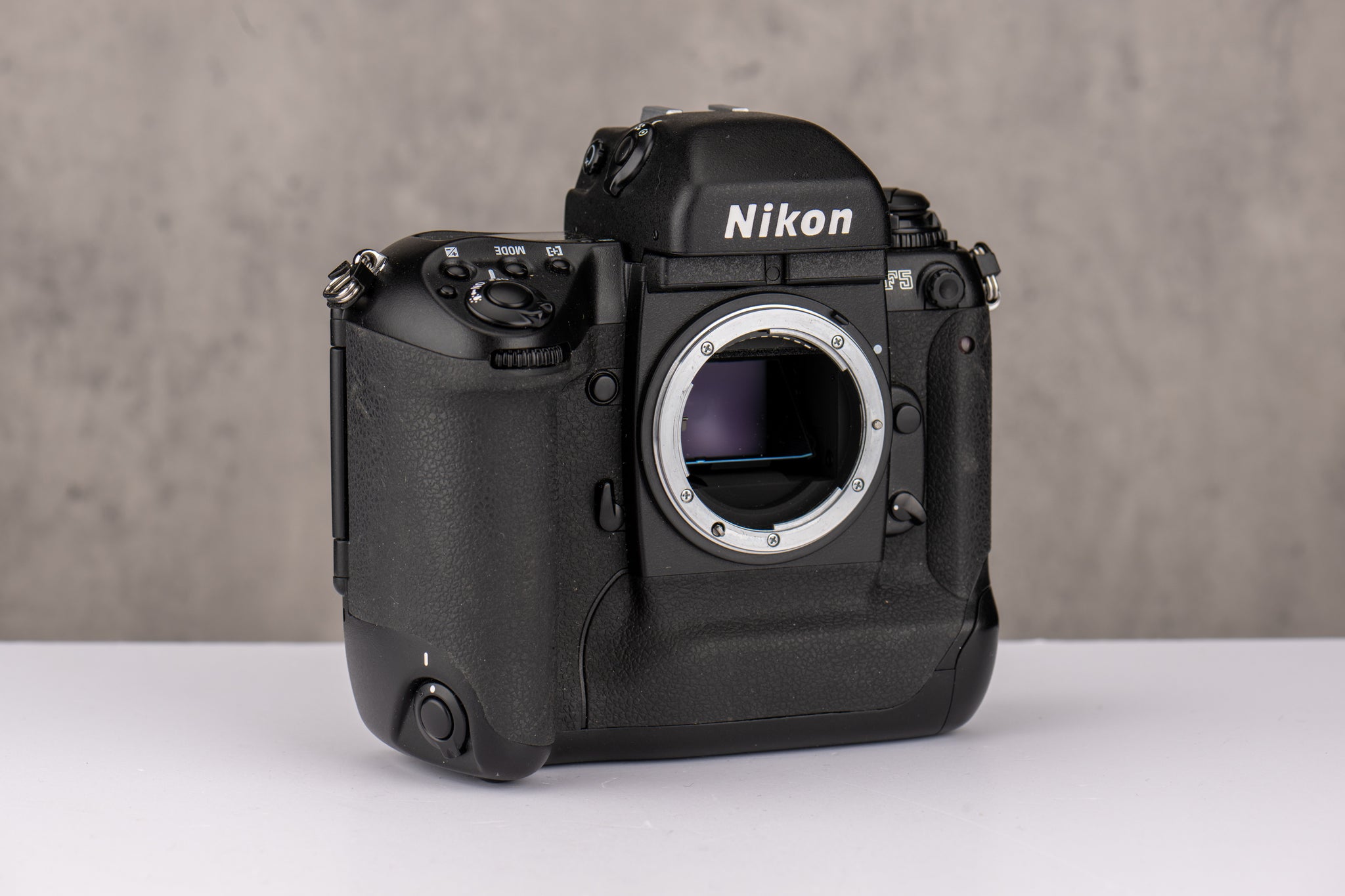 Nikon F5 Body | Bass & Bligh Harrogate