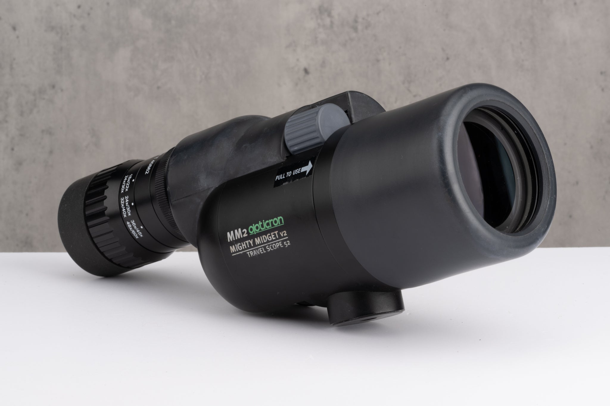 Used Opticron MM2 ED Travel Scope w/ HDF T Eyepiece