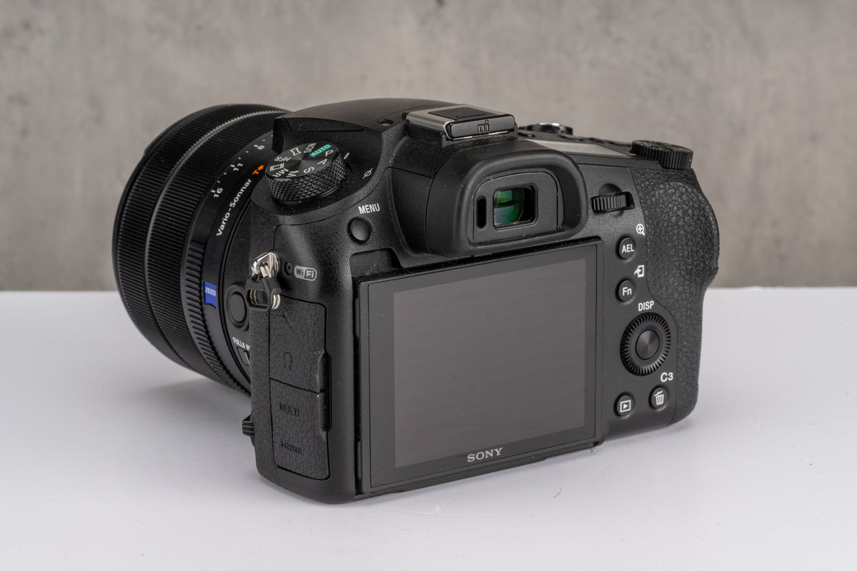 Used Sony RX10 Mark IV Bridge Camera – Bass & Bligh